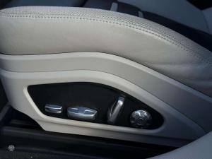 White Porsche Panamera 2021 in Siauliai, with an engine capacity of 0.00 L and mileage of 29 thousand km for 60500 €, photo 18 on AUTOMOTO.COM.LV