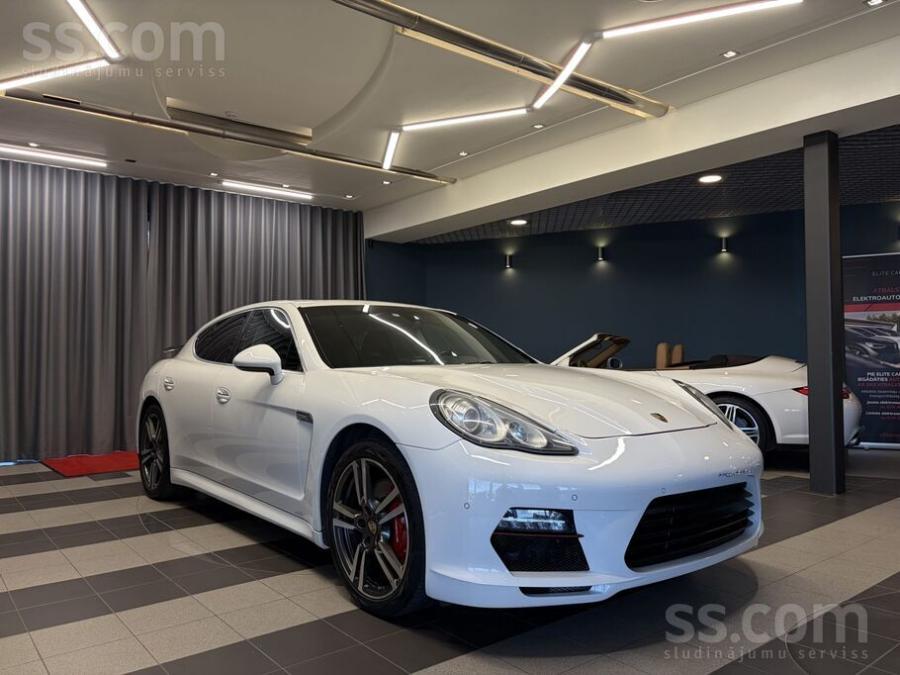 White Porsche Panamera 2012 in Riga, with an engine capacity of 4.80 L and mileage of 124 thousand km for 22690 €, photo 4 on AUTOMOTO.COM.LV