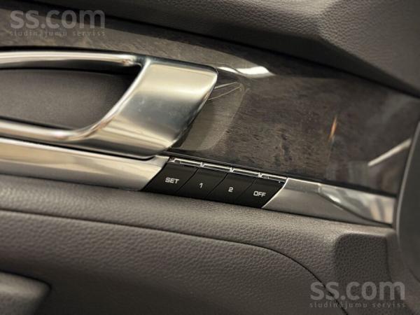 Balts Porsche Panamera 2012 Rīga, ar dzinēja tilpumu 4.80 L un nobraukumu 124 tūkst. km par 22690 €, foto 9 vietnē AUTOMOTO.COM.LV