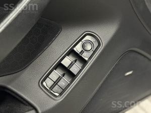 White Porsche Panamera 2012 in Riga, with an engine capacity of 4.80 L and mileage of 124 thousand km for 22690 €, photo 11 on AUTOMOTO.COM.LV