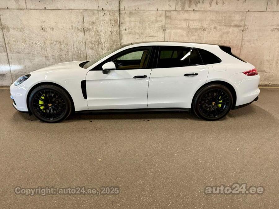 White Porsche Panamera 2018 in Tallinn, with an engine capacity of 2.90 L and mileage of 128 thousand km for 46995 €, photo 26 on AUTOMOTO.COM.LV