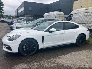 Balts Porsche Panamera 2018 Raseiniai, ar dzinēja tilpumu 3.00 L un nobraukumu 103 tūkst. km par 29900 €, foto  vietnē AUTOMOTO.COM.LV