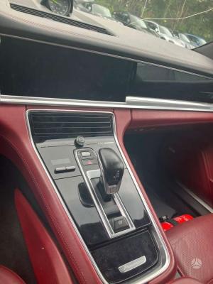 Balts Porsche Panamera 2018 Raseiniai, ar dzinēja tilpumu 3.00 L un nobraukumu 103 tūkst. km par 29900 €, foto 22 vietnē AUTOMOTO.COM.LV