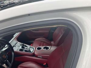 Balts Porsche Panamera 2018 Raseiniai, ar dzinēja tilpumu 3.00 L un nobraukumu 103 tūkst. km par 29900 €, foto 23 vietnē AUTOMOTO.COM.LV