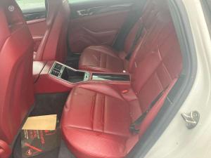 Balts Porsche Panamera 2018 Raseiniai, ar dzinēja tilpumu 3.00 L un nobraukumu 103 tūkst. km par 29900 €, foto 28 vietnē AUTOMOTO.COM.LV