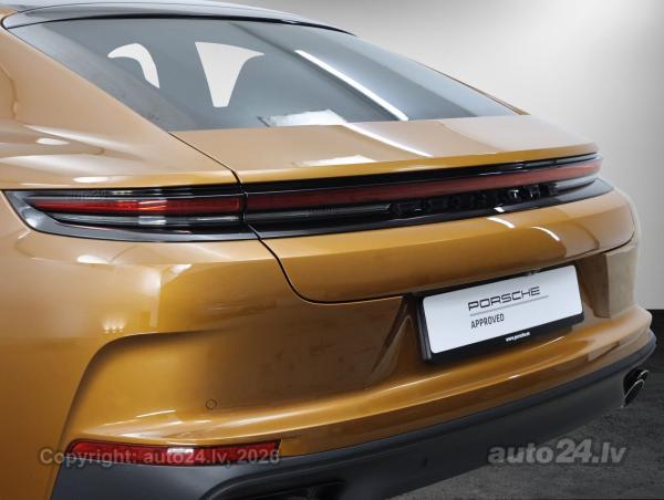 Dzeltens Porsche Panamera 2026 Tallina, ar dzinēja tilpumu 2.90 L un nobraukumu 5 tūkst. km par 147000 €, foto 10 vietnē AUTOMOTO.COM.LV