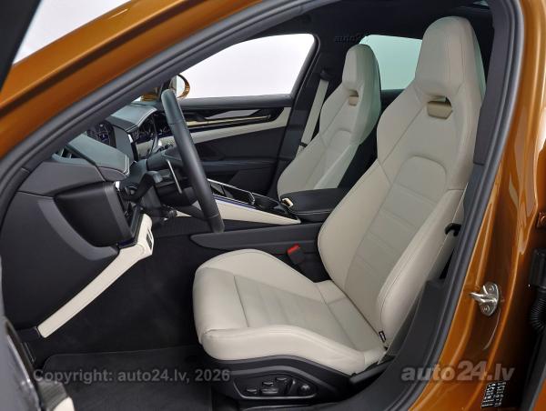Dzeltens Porsche Panamera 2026 Tallina, ar dzinēja tilpumu 2.90 L un nobraukumu 5 tūkst. km par 147000 €, foto 11 vietnē AUTOMOTO.COM.LV