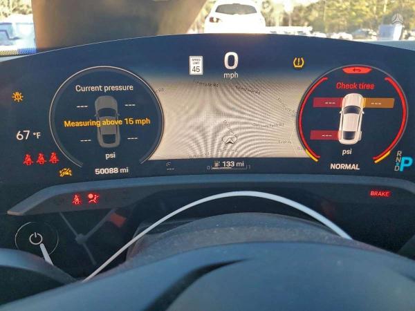 Melns Porsche Taycan 2021 Klaipėda, ar dzinēja tilpumu 0.00 L un nobraukumu 80 tūkst. km par 29500 €, foto 7 vietnē AUTOMOTO.COM.LV