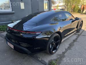 Melns Porsche Taycan 2020 Rīga, ar dzinēja tilpumu 0.00 L un nobraukumu 61 tūkst. km par 49900 €, foto 4 vietnē AUTOMOTO.COM.LV