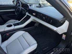 Melns Porsche Taycan 2020 Rīga, ar dzinēja tilpumu 0.00 L un nobraukumu 61 tūkst. km par 49900 €, foto 9 vietnē AUTOMOTO.COM.LV
