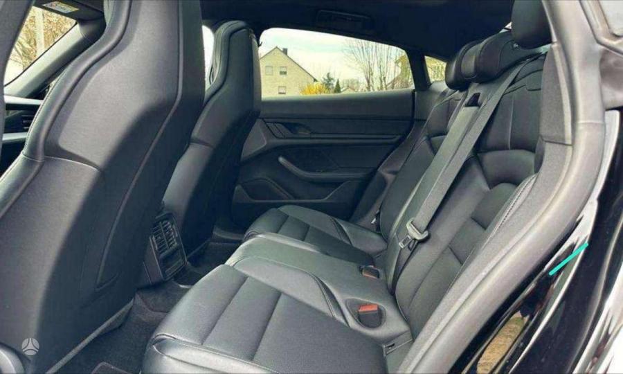 Melns Porsche Taycan 2020 Viļņa, ar dzinēja tilpumu 0.00 L un nobraukumu 92 tūkst. km par 49550 €, foto 6 vietnē AUTOMOTO.COM.LV