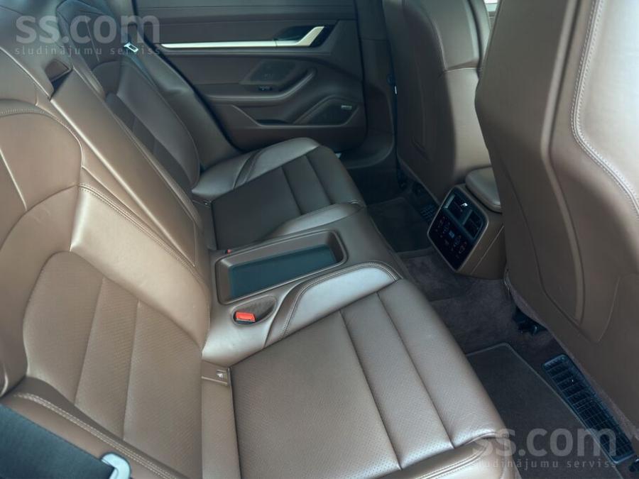 Black Porsche Taycan 2020 in Riga, with an engine capacity of 0.00 L and mileage of 49 thousand km for 72900 €, photo 15 on AUTOMOTO.COM.LV