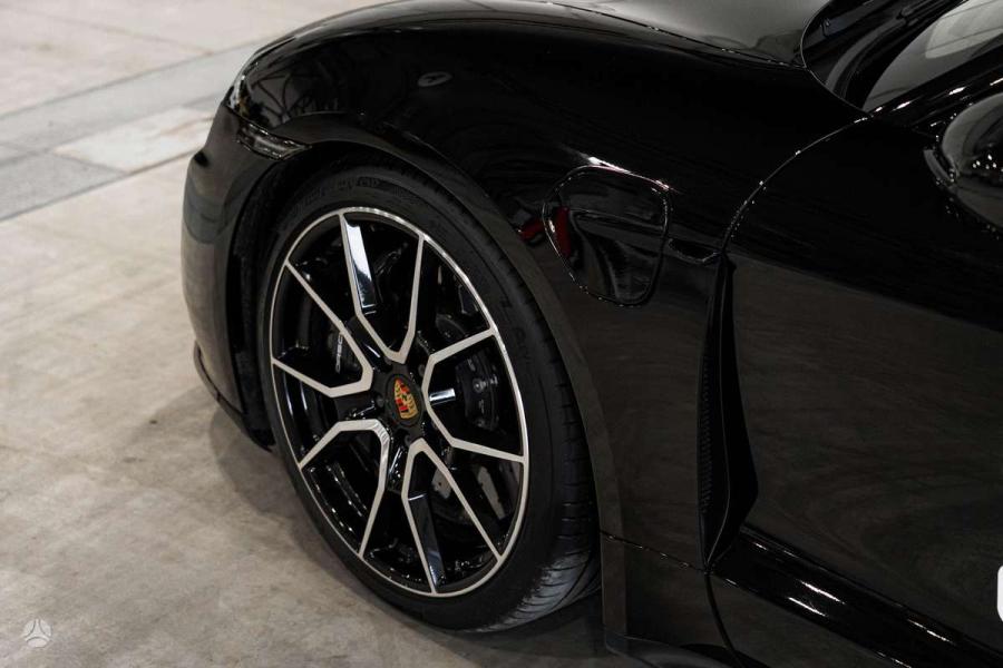 Melns Porsche Taycan 2020 Viļņa, ar dzinēja tilpumu 0.00 L un nobraukumu 98 tūkst. km par 54990 €, foto 16 vietnē AUTOMOTO.COM.LV