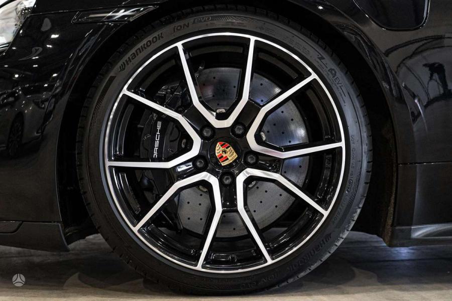 Melns Porsche Taycan 2020 Viļņa, ar dzinēja tilpumu 0.00 L un nobraukumu 98 tūkst. km par 54990 €, foto 17 vietnē AUTOMOTO.COM.LV