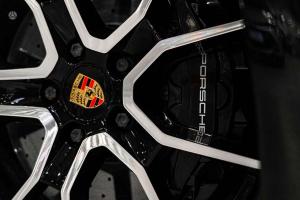 Melns Porsche Taycan 2020 Viļņa, ar dzinēja tilpumu 0.00 L un nobraukumu 98 tūkst. km par 54990 €, foto 18 vietnē AUTOMOTO.COM.LV