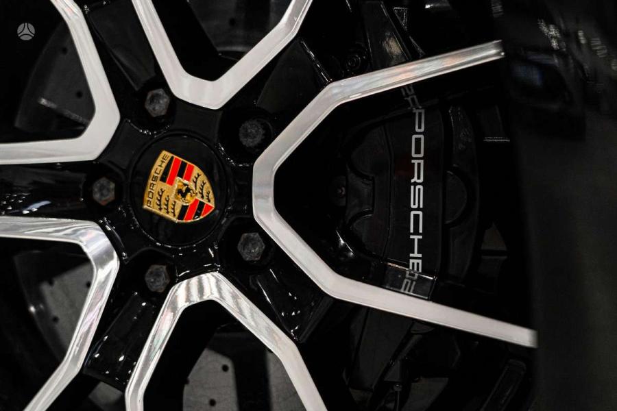 Melns Porsche Taycan 2020 Viļņa, ar dzinēja tilpumu 0.00 L un nobraukumu 98 tūkst. km par 54990 €, foto 18 vietnē AUTOMOTO.COM.LV