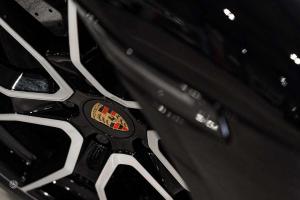 Melns Porsche Taycan 2020 Viļņa, ar dzinēja tilpumu 0.00 L un nobraukumu 98 tūkst. km par 54990 €, foto 19 vietnē AUTOMOTO.COM.LV