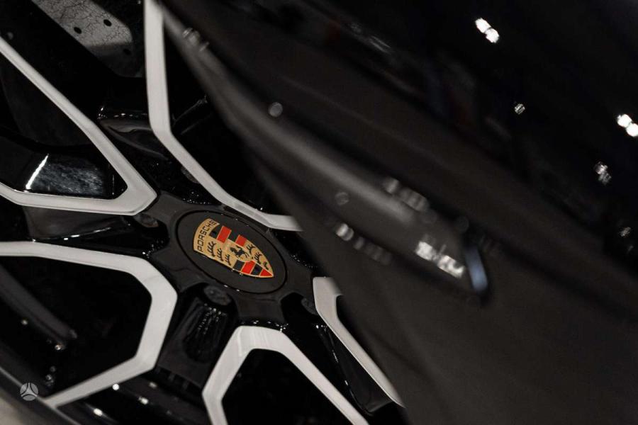 Melns Porsche Taycan 2020 Viļņa, ar dzinēja tilpumu 0.00 L un nobraukumu 98 tūkst. km par 54990 €, foto 19 vietnē AUTOMOTO.COM.LV