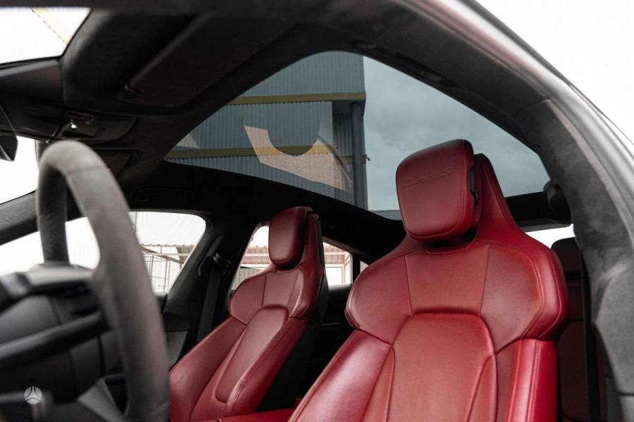 Melns Porsche Taycan 2020 Viļņa, ar dzinēja tilpumu 0.00 L un nobraukumu 98 tūkst. km par 54990 €, foto 23 vietnē AUTOMOTO.COM.LV
