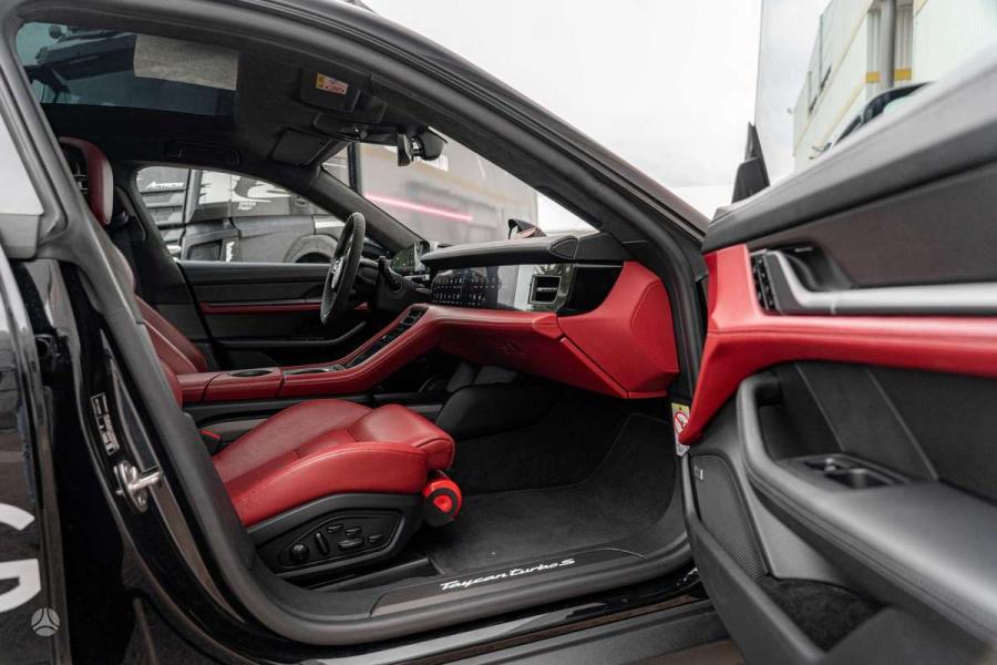 Melns Porsche Taycan 2020 Viļņa, ar dzinēja tilpumu 0.00 L un nobraukumu 98 tūkst. km par 54990 €, foto 25 vietnē AUTOMOTO.COM.LV