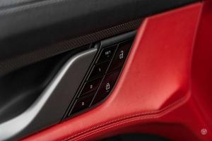 Melns Porsche Taycan 2020 Viļņa, ar dzinēja tilpumu 0.00 L un nobraukumu 98 tūkst. km par 54990 €, foto 28 vietnē AUTOMOTO.COM.LV