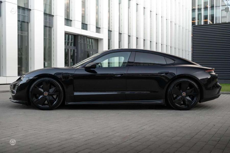 Melns Porsche Taycan 2020 Viļņa, ar dzinēja tilpumu 0.00 L un nobraukumu 98 tūkst. km par 54990 €, foto 41 vietnē AUTOMOTO.COM.LV