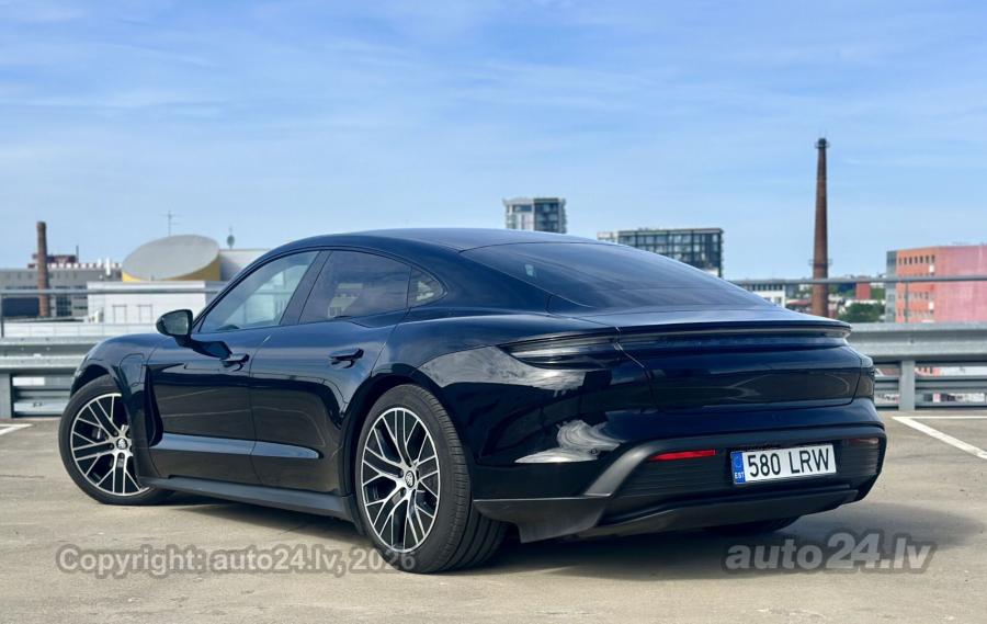 Melns Porsche Taycan 2021 Tallina, ar dzinēja tilpumu 0.00 L un nobraukumu 122 tūkst. km par 57900 €, foto 4 vietnē AUTOMOTO.COM.LV