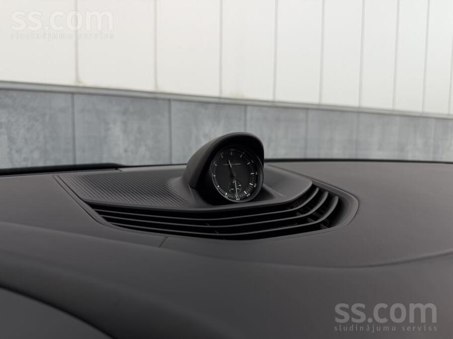 Melns Porsche Taycan 2022 Rīga, ar dzinēja tilpumu 0.00 L un nobraukumu 75 tūkst. km par 63400 €, foto 22 vietnē AUTOMOTO.COM.LV
