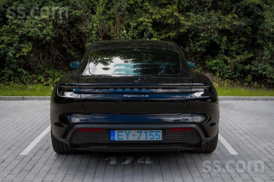 Melns Porsche Taycan 2022 Rīga, ar dzinēja tilpumu 0.00 L un nobraukumu 81 tūkst. km par 64000 €, foto 7 vietnē AUTOMOTO.COM.LV