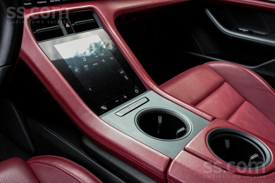 Melns Porsche Taycan 2022 Rīga, ar dzinēja tilpumu 0.00 L un nobraukumu 81 tūkst. km par 64000 €, foto 19 vietnē AUTOMOTO.COM.LV