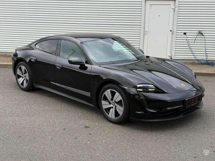 Black Porsche Taycan 2023 in Vilnius, with an engine capacity of 0.00 L and mileage of 57 thousand km for 62890 €, photo 3 on AUTOMOTO.COM.LV