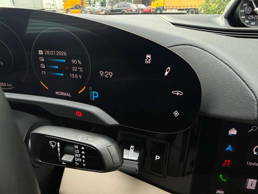 Black Porsche Taycan 2023 in Vilnius, with an engine capacity of 0.00 L and mileage of 57 thousand km for 62890 €, photo 24 on AUTOMOTO.COM.LV