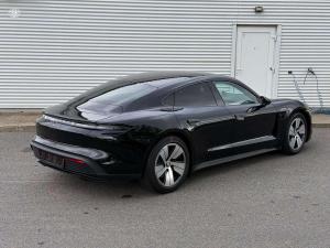 Black Porsche Taycan 2023 in Vilnius, with an engine capacity of 0.00 L and mileage of 57 thousand km for 62900 €, photo 4 on AUTOMOTO.COM.LV