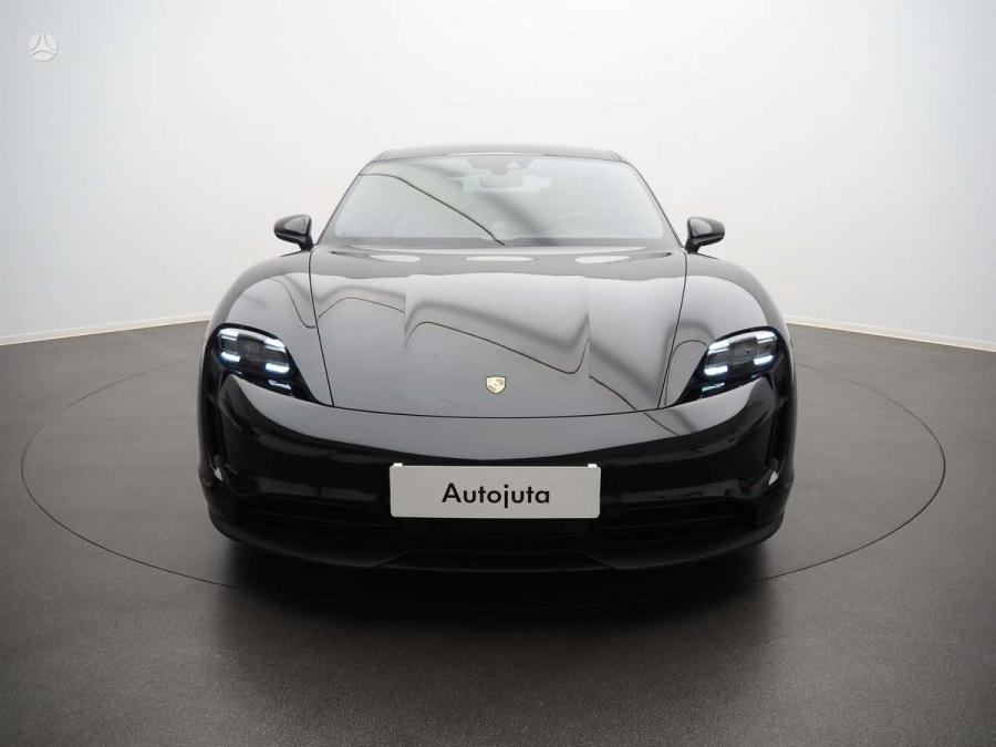 Melns Porsche Taycan 2023 Viļņa, ar dzinēja tilpumu 0.00 L un nobraukumu 59 tūkst. km par 62500 €, foto 3 vietnē AUTOMOTO.COM.LV