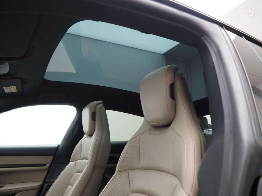 Melns Porsche Taycan 2023 Viļņa, ar dzinēja tilpumu 0.00 L un nobraukumu 59 tūkst. km par 62500 €, foto 24 vietnē AUTOMOTO.COM.LV