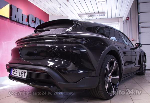 Melns Porsche Taycan 2021 Tallina, ar dzinēja tilpumu 0.00 L un nobraukumu 48 tūkst. km par 79800 €, foto 5 vietnē AUTOMOTO.COM.LV