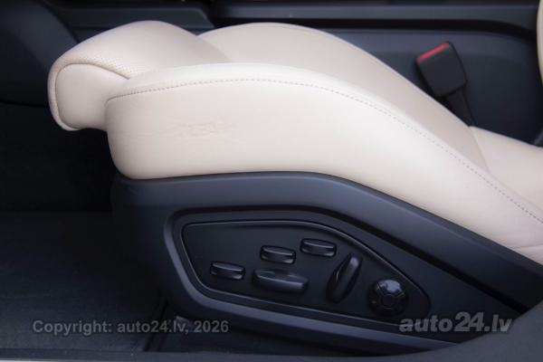 Melns Porsche Taycan 2021 Tallina, ar dzinēja tilpumu 0.00 L un nobraukumu 48 tūkst. km par 79800 €, foto 7 vietnē AUTOMOTO.COM.LV