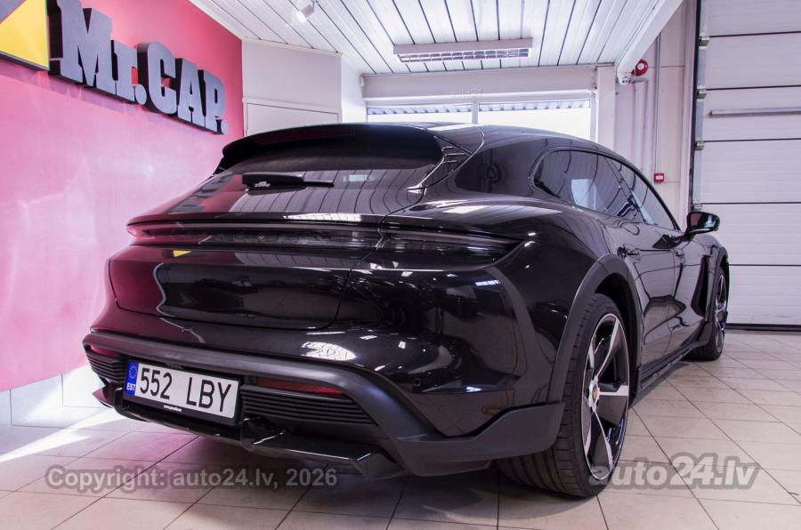 Melns Porsche Taycan 2021 Tallina, ar dzinēja tilpumu 0.00 L un nobraukumu 48 tūkst. km par 79800 €, foto 11 vietnē AUTOMOTO.COM.LV