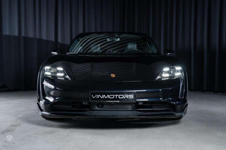 Melns Porsche Taycan 2021 Viļņa, ar dzinēja tilpumu 0.00 L un nobraukumu 84 tūkst. km par 64999 €, foto 3 vietnē AUTOMOTO.COM.LV
