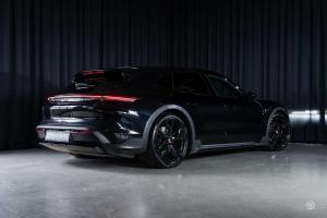 Melns Porsche Taycan 2021 Viļņa, ar dzinēja tilpumu 0.00 L un nobraukumu 84 tūkst. km par 64999 €, foto 5 vietnē AUTOMOTO.COM.LV