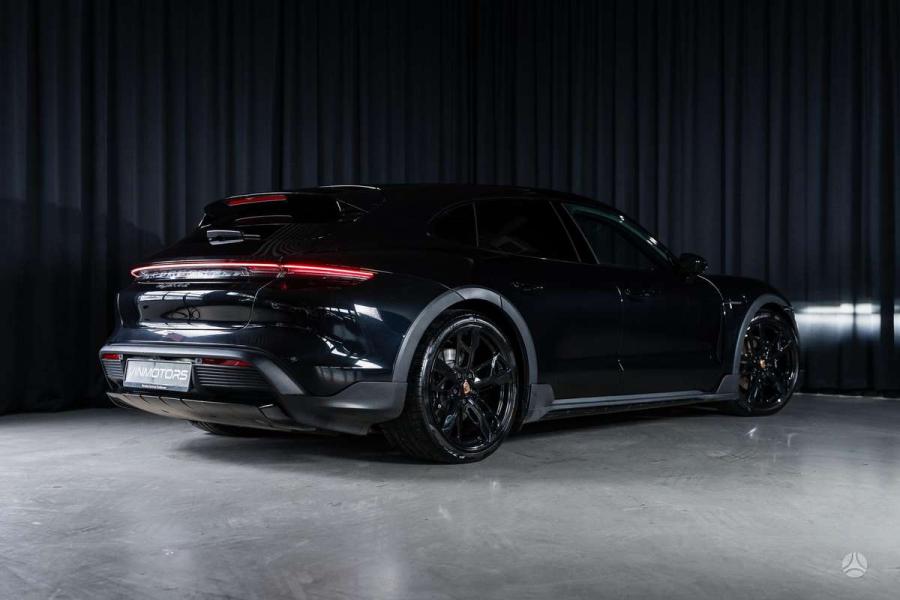 Melns Porsche Taycan 2021 Viļņa, ar dzinēja tilpumu 0.00 L un nobraukumu 84 tūkst. km par 64999 €, foto 5 vietnē AUTOMOTO.COM.LV
