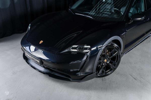 Black Porsche Taycan 2021 in Vilnius, with an engine capacity of 0.00 L and mileage of 84 thousand km for 64999 €, photo 7 on AUTOMOTO.COM.LV