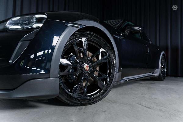 Black Porsche Taycan 2021 in Vilnius, with an engine capacity of 0.00 L and mileage of 84 thousand km for 64999 €, photo 9 on AUTOMOTO.COM.LV