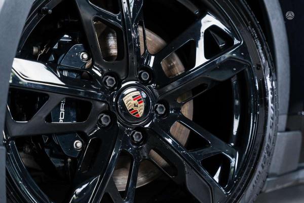 Black Porsche Taycan 2021 in Vilnius, with an engine capacity of 0.00 L and mileage of 84 thousand km for 64999 €, photo 10 on AUTOMOTO.COM.LV