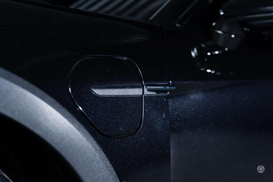Melns Porsche Taycan 2021 Viļņa, ar dzinēja tilpumu 0.00 L un nobraukumu 84 tūkst. km par 64999 €, foto 12 vietnē AUTOMOTO.COM.LV