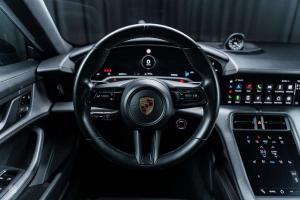 Melns Porsche Taycan 2021 Viļņa, ar dzinēja tilpumu 0.00 L un nobraukumu 84 tūkst. km par 64999 €, foto 20 vietnē AUTOMOTO.COM.LV
