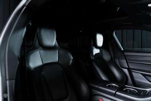 Melns Porsche Taycan 2021 Viļņa, ar dzinēja tilpumu 0.00 L un nobraukumu 84 tūkst. km par 64999 €, foto 31 vietnē AUTOMOTO.COM.LV