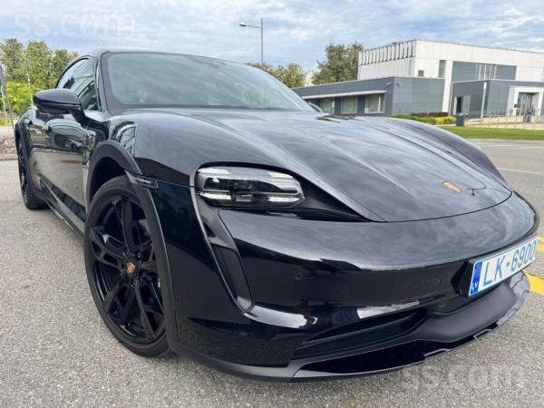 Melns Porsche Taycan 2021 Rīga, ar dzinēja tilpumu 0.00 L un nobraukumu 106 tūkst. km par 52800 €, foto 5 vietnē AUTOMOTO.COM.LV