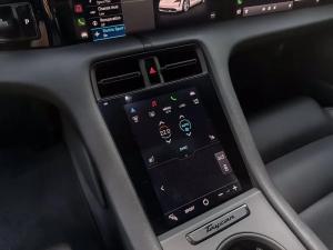 Melns Porsche Taycan 2022 Jelgava, ar dzinēja tilpumu 0.00 L un nobraukumu 88 tūkst. km par 68700 €, foto 21 vietnē AUTOMOTO.COM.LV
