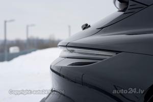 Черный Порше Тайкан 2022 в Таллин, объемом двигателя 0.00 л и пробегом 52 тыс. км за 85000 €, фото 17 на AUTOMOTO.COM.LV